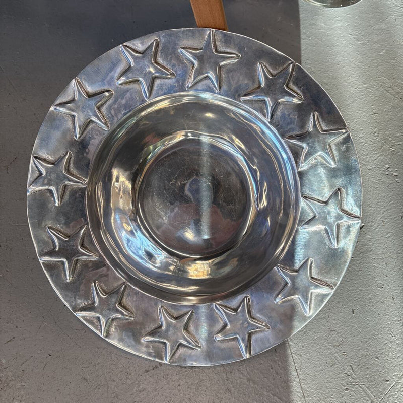 Cast Aluminum Silver Metal Bowl w Stars – The Carson House